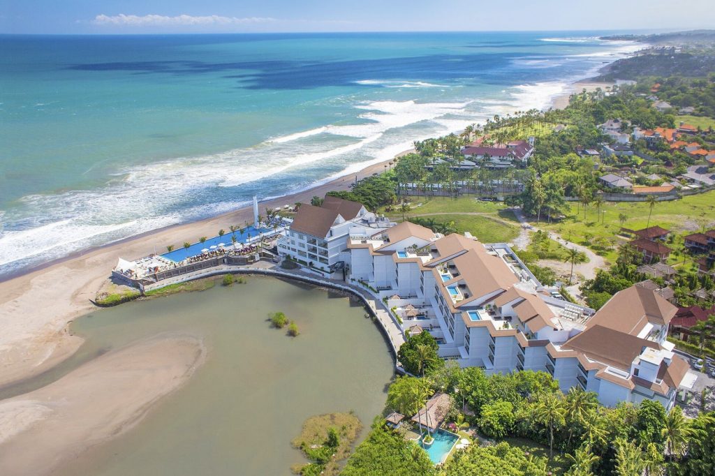 The 13 Best and Most Romantic Spots for Sunsets in Bali [2023]