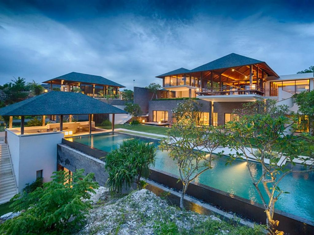 The Top 10 Bali Villas With Private Chefs For A Stress-Free Vacation